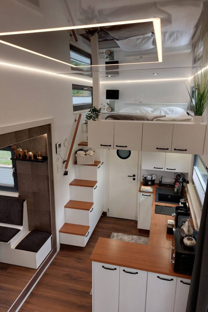 Tiny House 12 - Dubai | Tiny House mieten - Direkt am See - Urlaub am ...